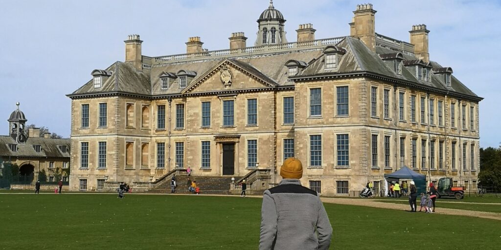 Dog walk at Belton House · Lincolnshire · Walkiees